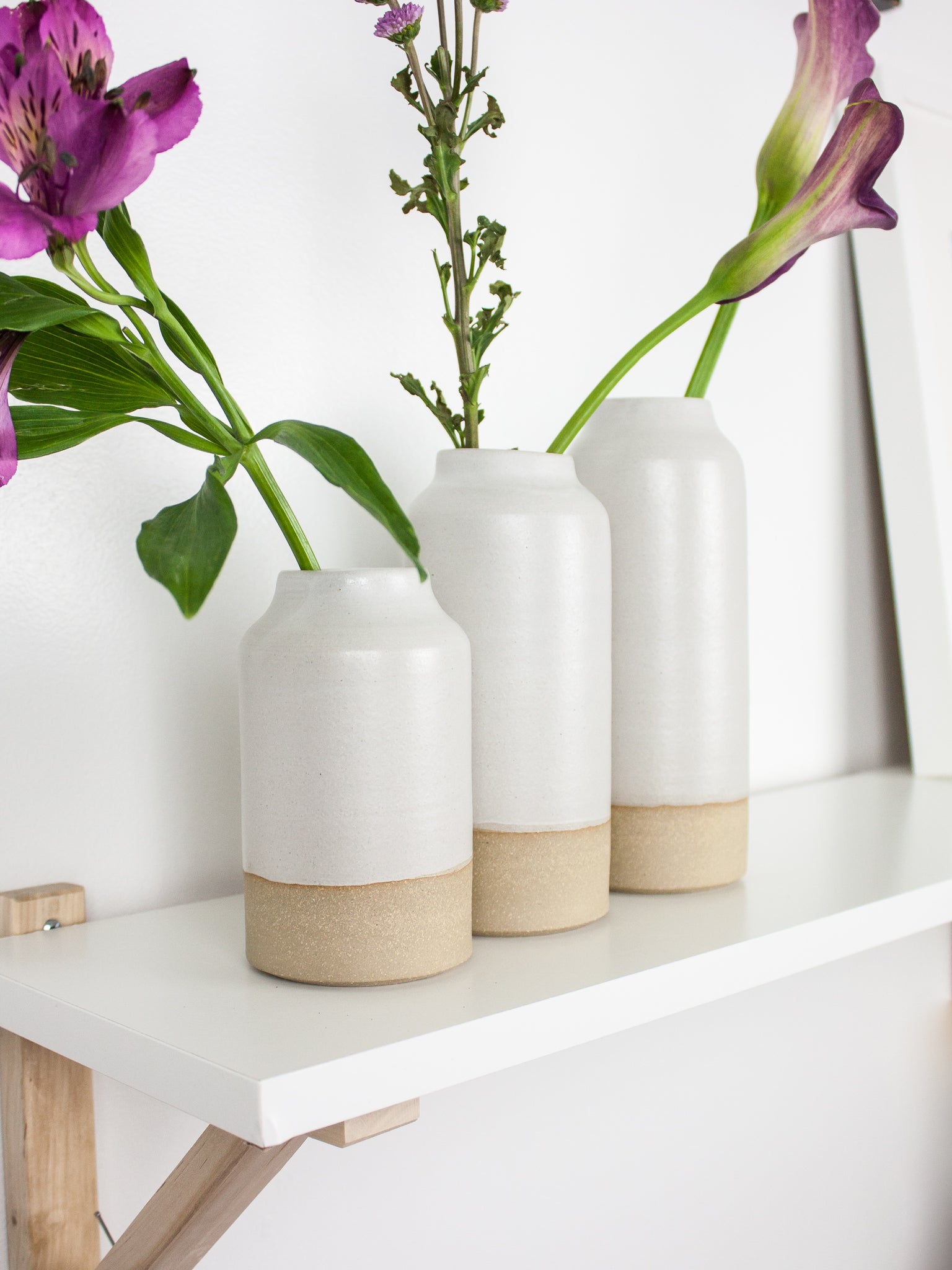 White Bottle Vase Set – Barombi Studios